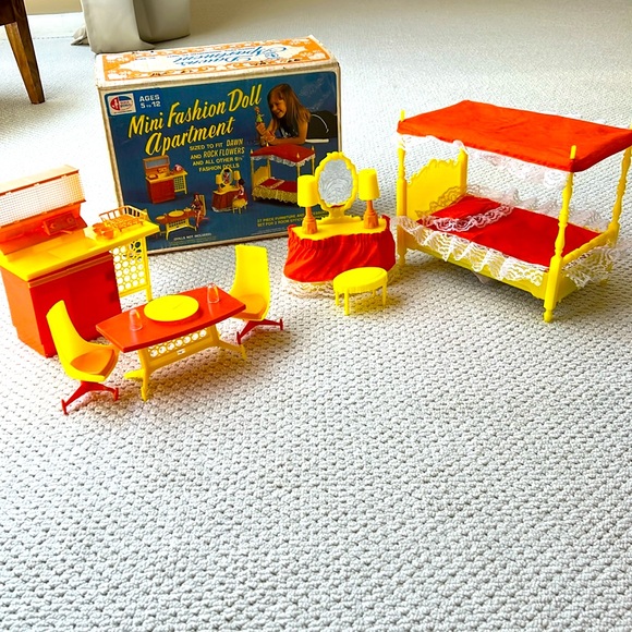 Amsco Toys | Other | Vintage 972 Girls World Mini Fashion Doll ...